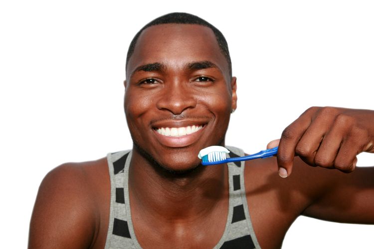 6 Steps To Getting White Teeth Naturally and Fast - Healthdish
